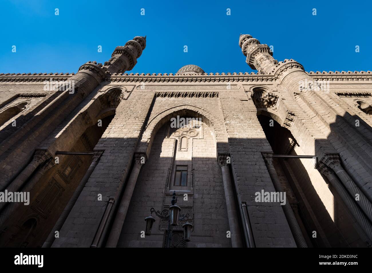 Extérieurs de la mosquée d'Al Rifai (Al-Refai, Al-Refa'i), et de la ...