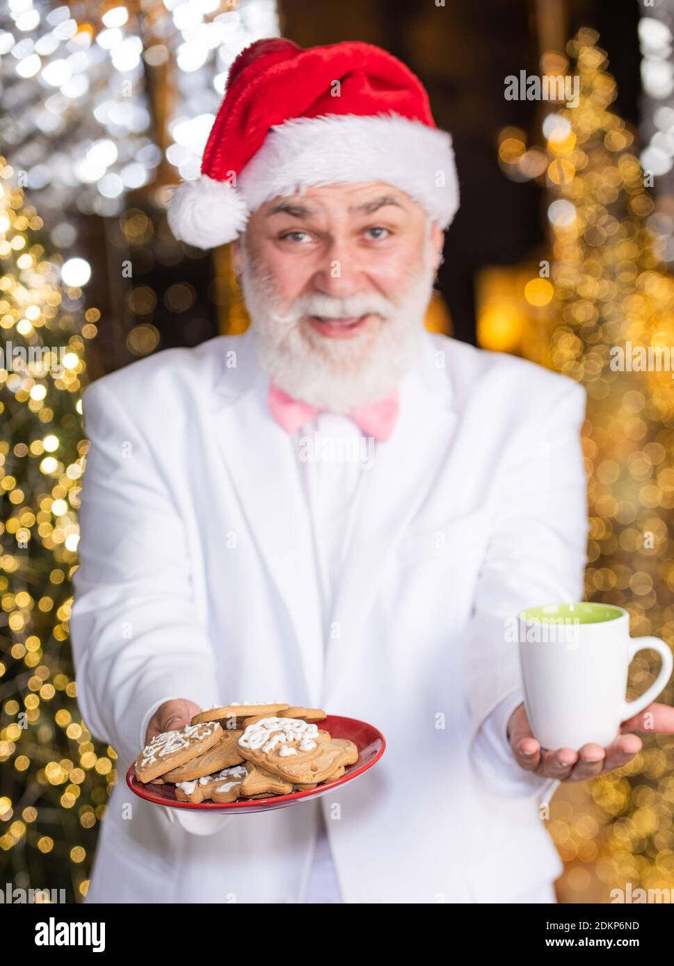 Le meilleur cadeau. Idées pour la fête de noël. Le Père Noël sert du ...