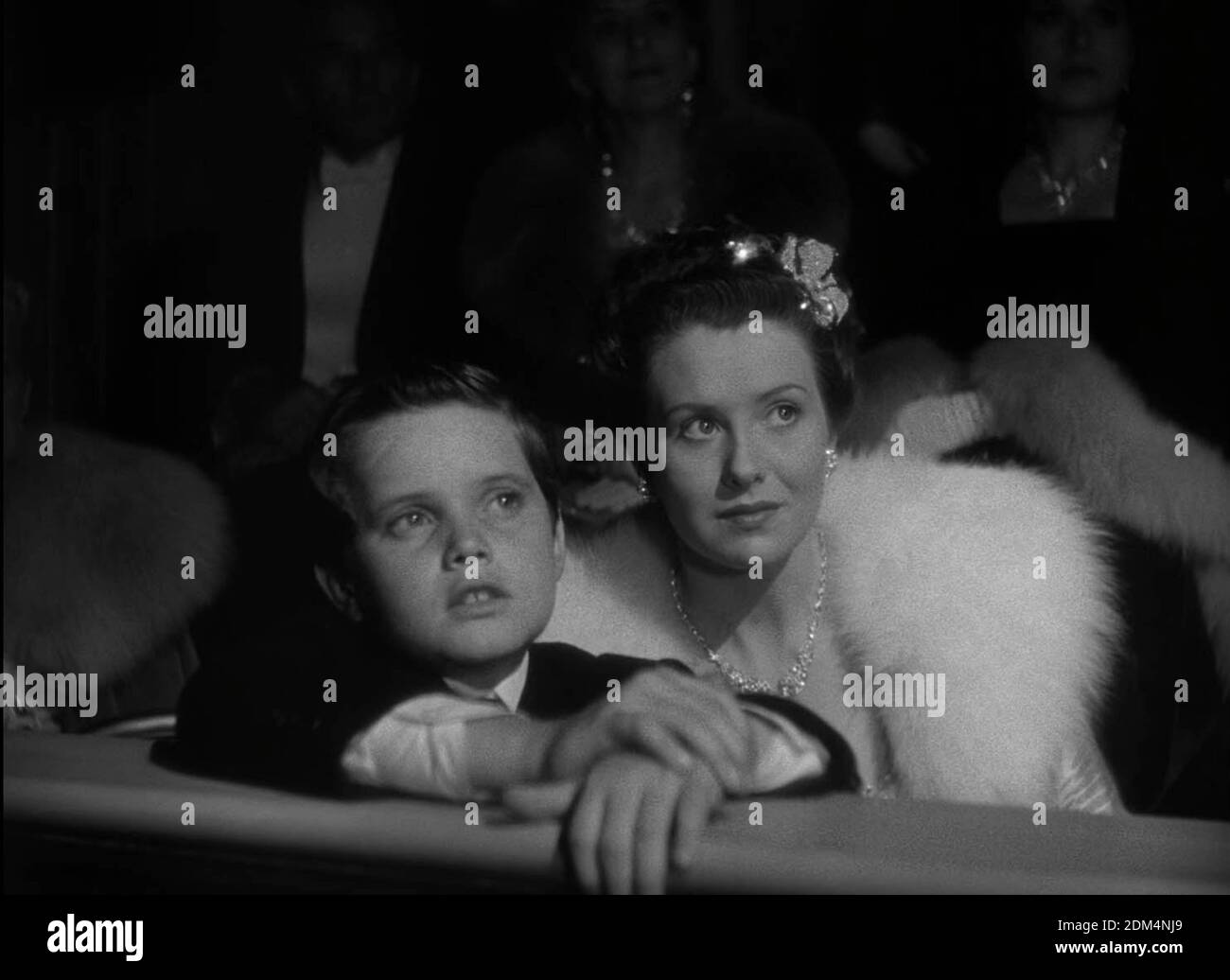 Los Angeles.CA.USA. Sonny Bupp et Ruth Warrick dans une scène dans ©RKO ...