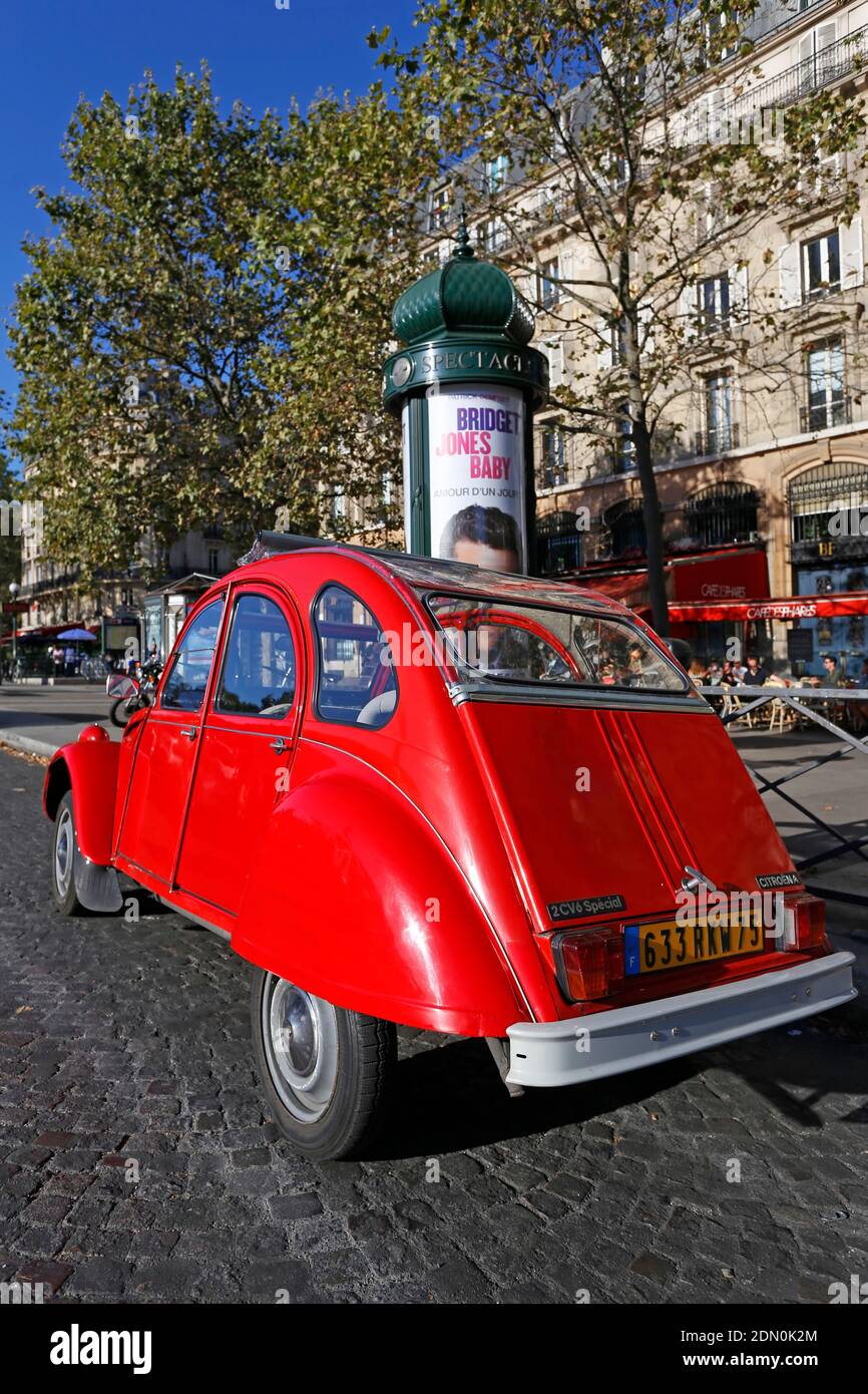Citroen 2cv paris Banque de photographies et d’images à haute ...