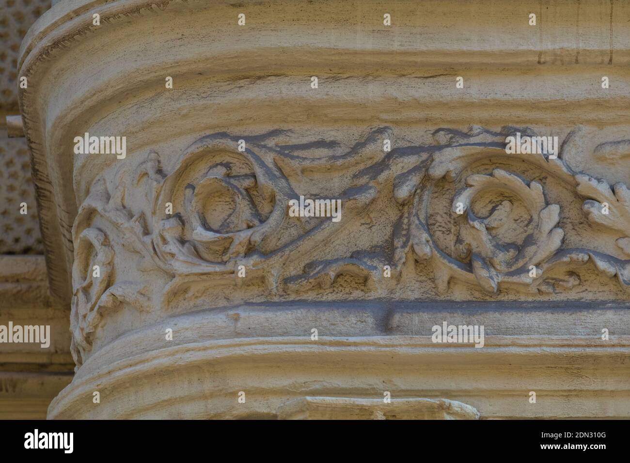 Éléments de décorations architecturales de bâtiments, moulures en ...