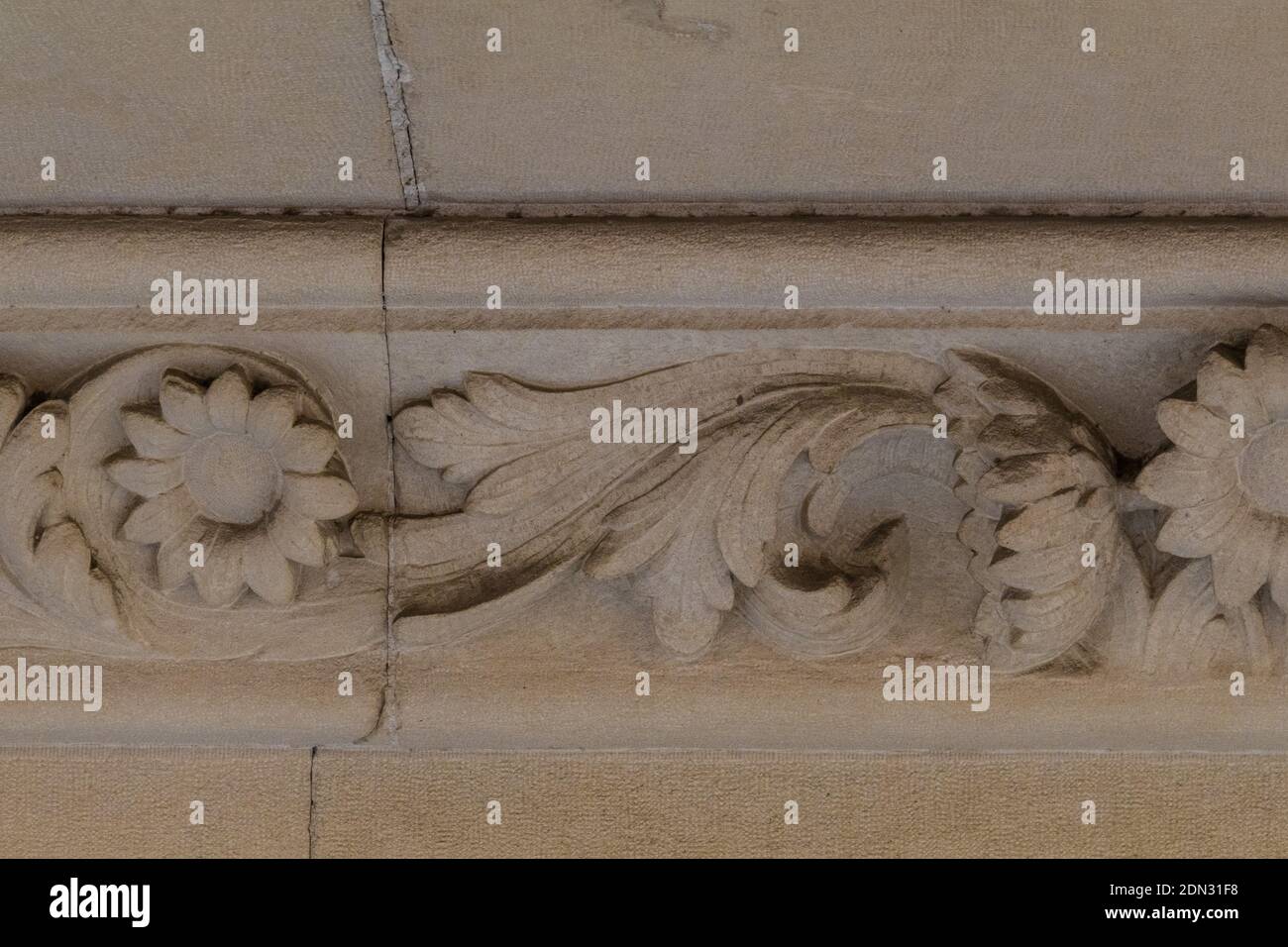 Éléments de décorations architecturales de bâtiments, moulures en ...