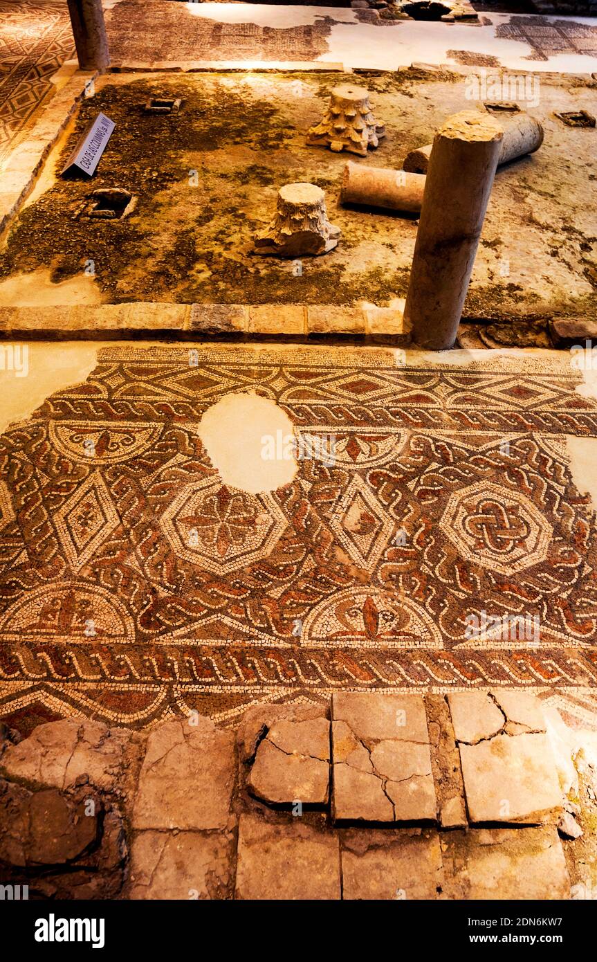 Roman artifacts Banque de photographies et d’images à haute résolution - Alamy