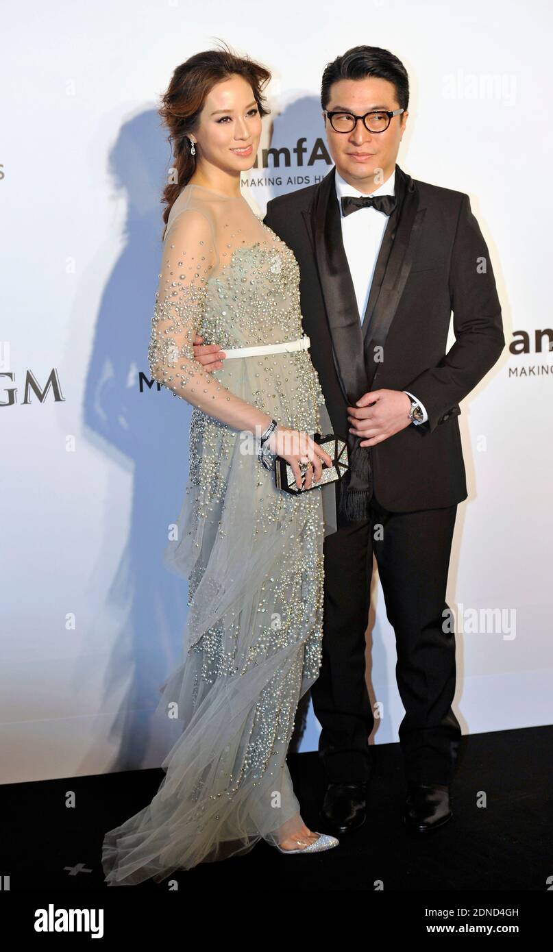 La mannequin et actrice Cathy Tsui Lee (L) et Martin Lee arrivent sur ...