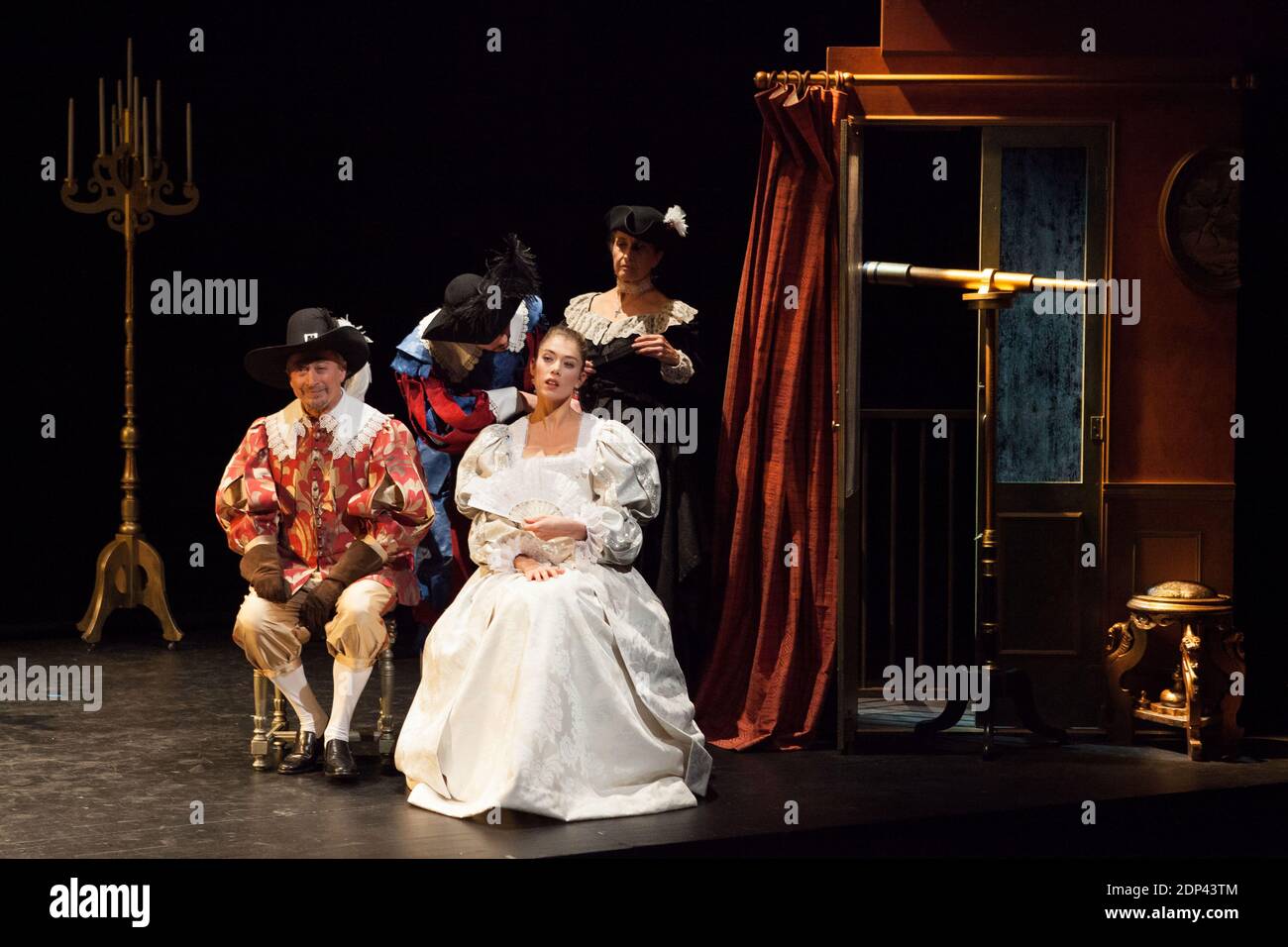 Clara huet Banque de photographies et d’images à haute résolution - Alamy