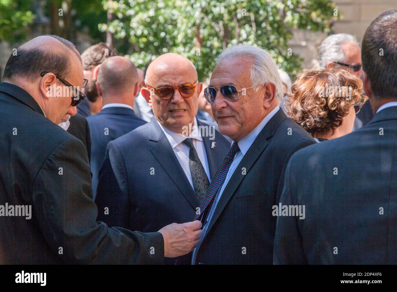 église saint honore deylau Banque de photographies et d’images à haute ...