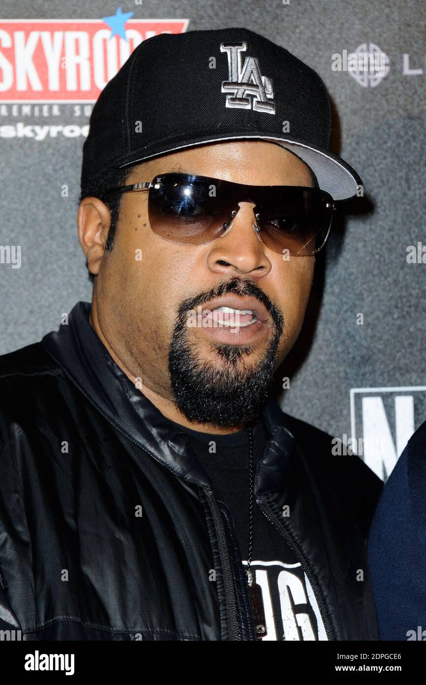 Cube ugc Banque de photographies et d’images à haute résolution - Alamy