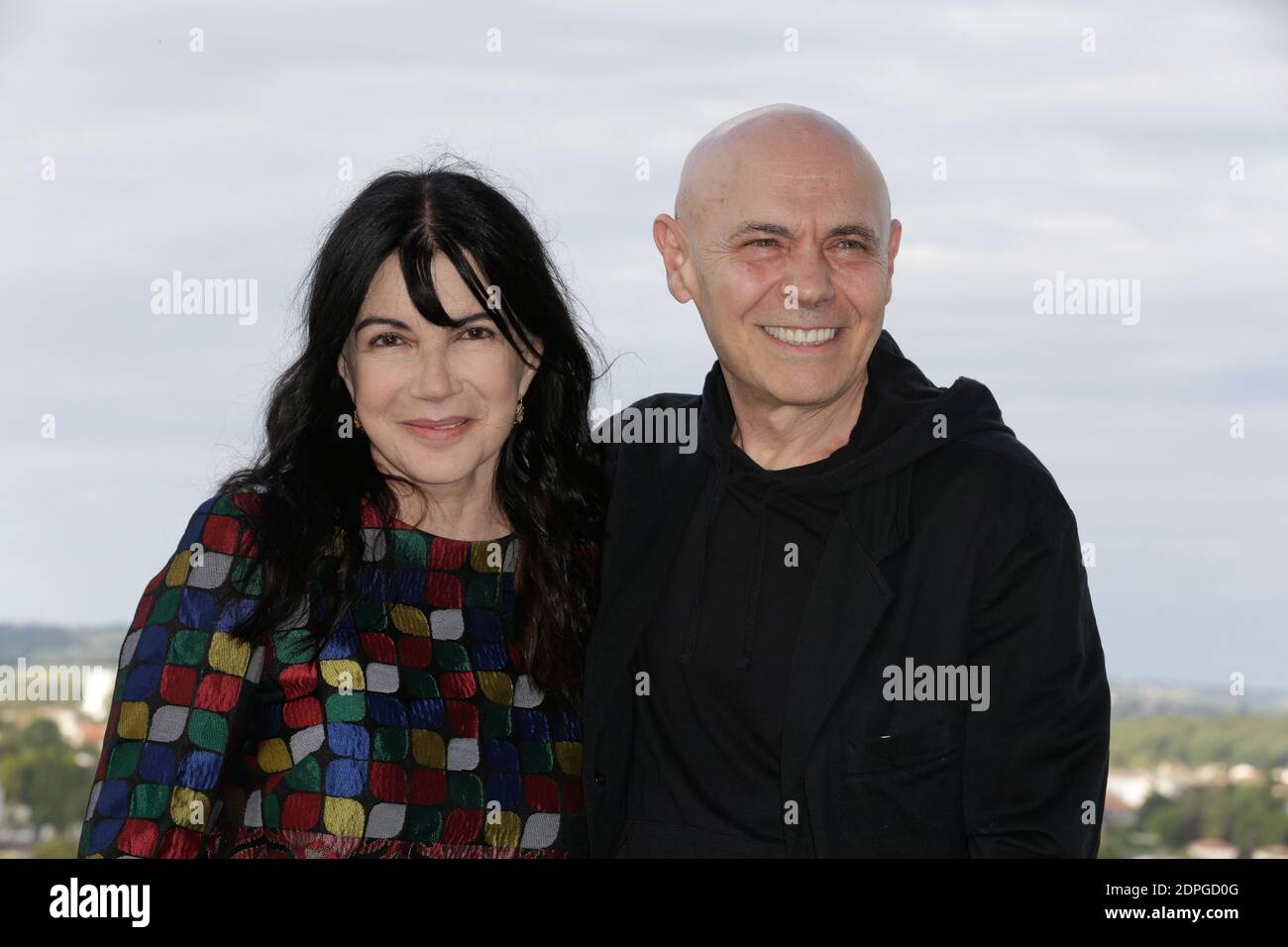 Lewis Furey et son épouse Carole Laure posent pour le photocall du ...