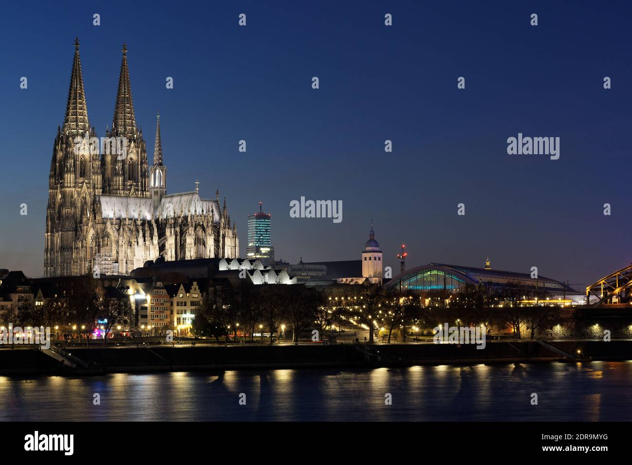 Vieille Ville De Cologne Banque d'image et photos - Alamy