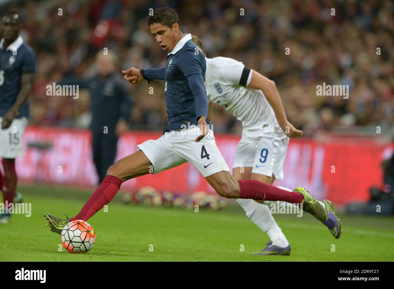 Raphaël varane france 2015 stade de Banque de photographies et d’images ...