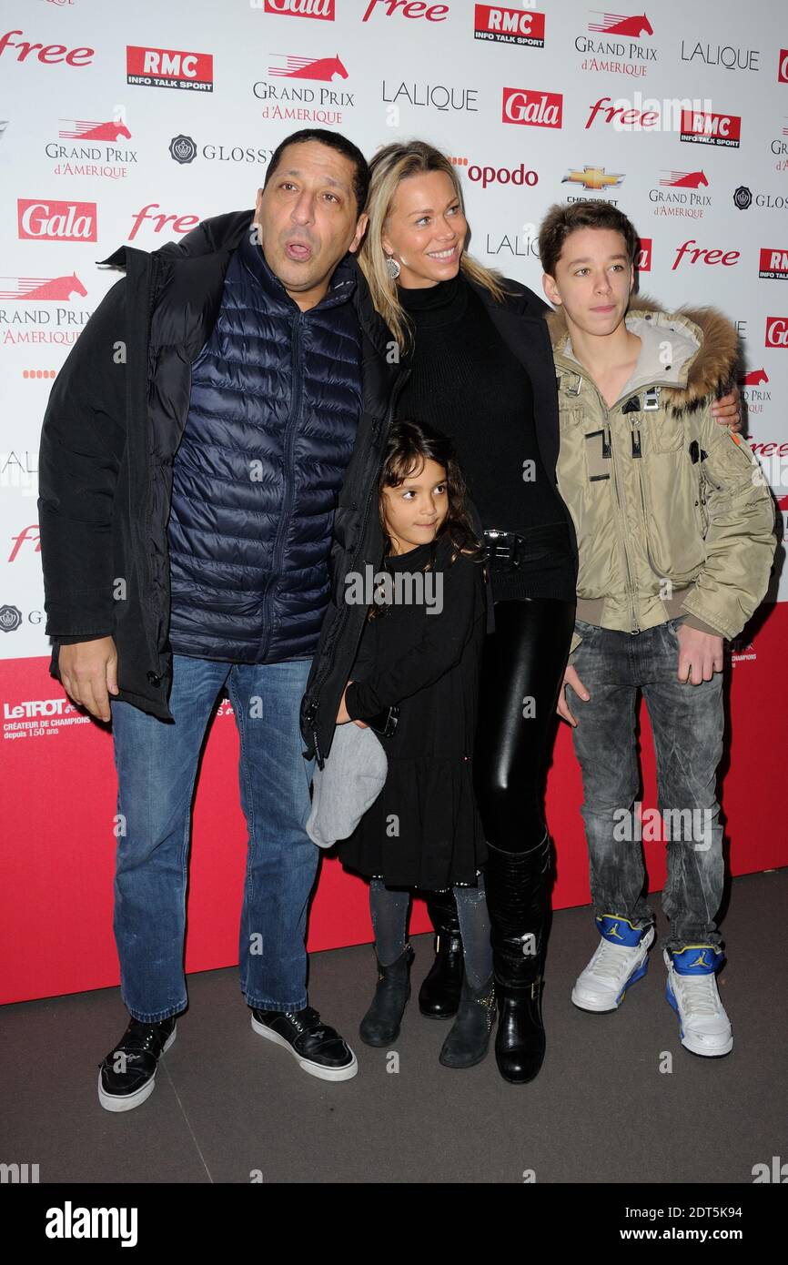 Smain et sa famille Banque de photographies et d’images à haute ...