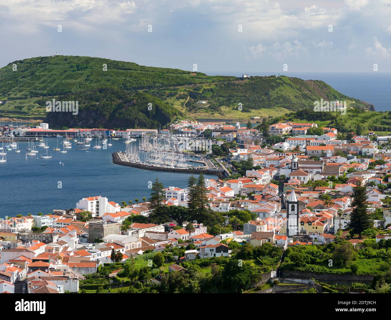 Horta, la ville principale de Faial. L'île de Faial, une île des Açores ...