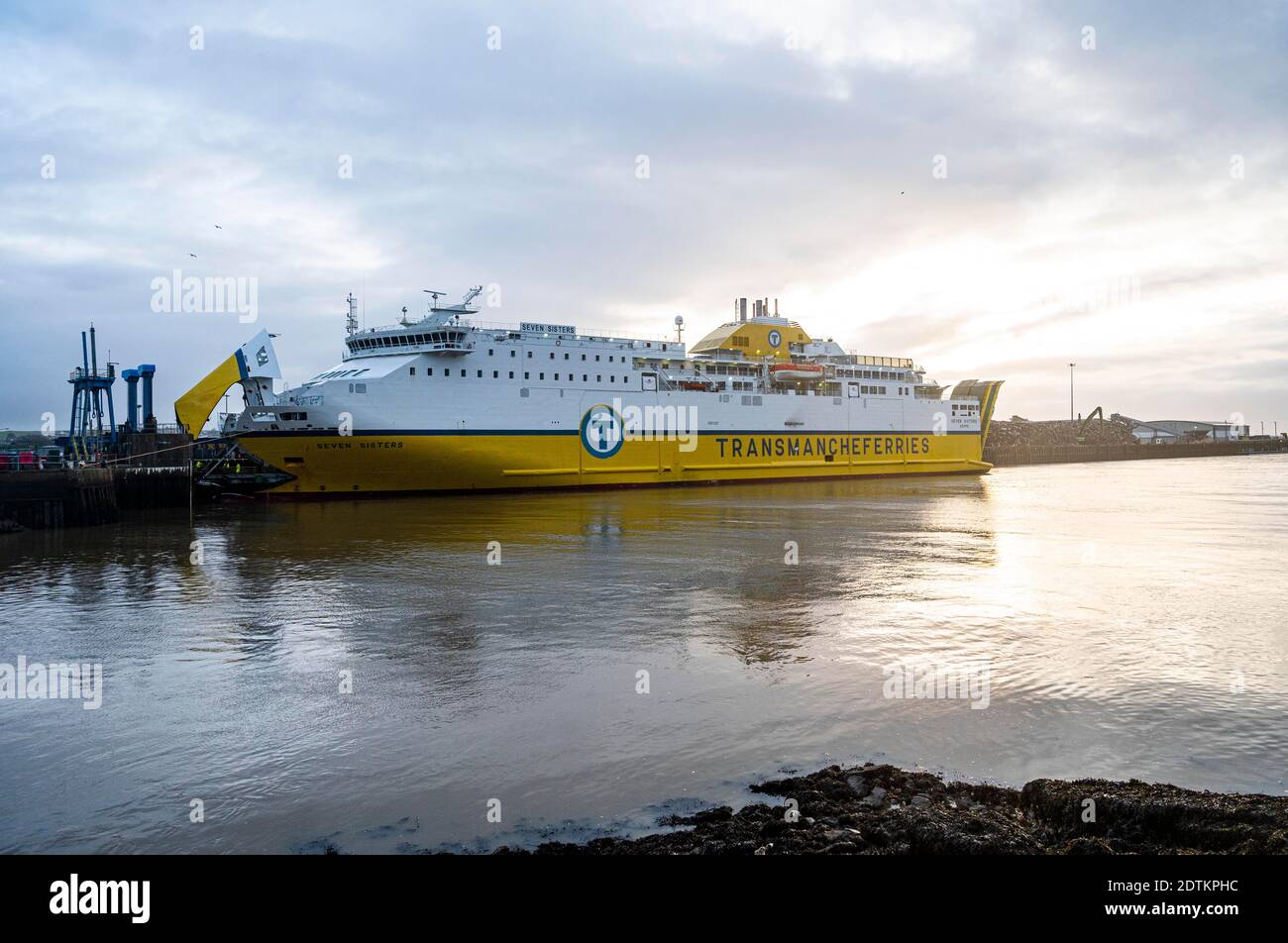 Ferry transmanche ferries Banque de photographies et d’images à haute résolution - Alamy