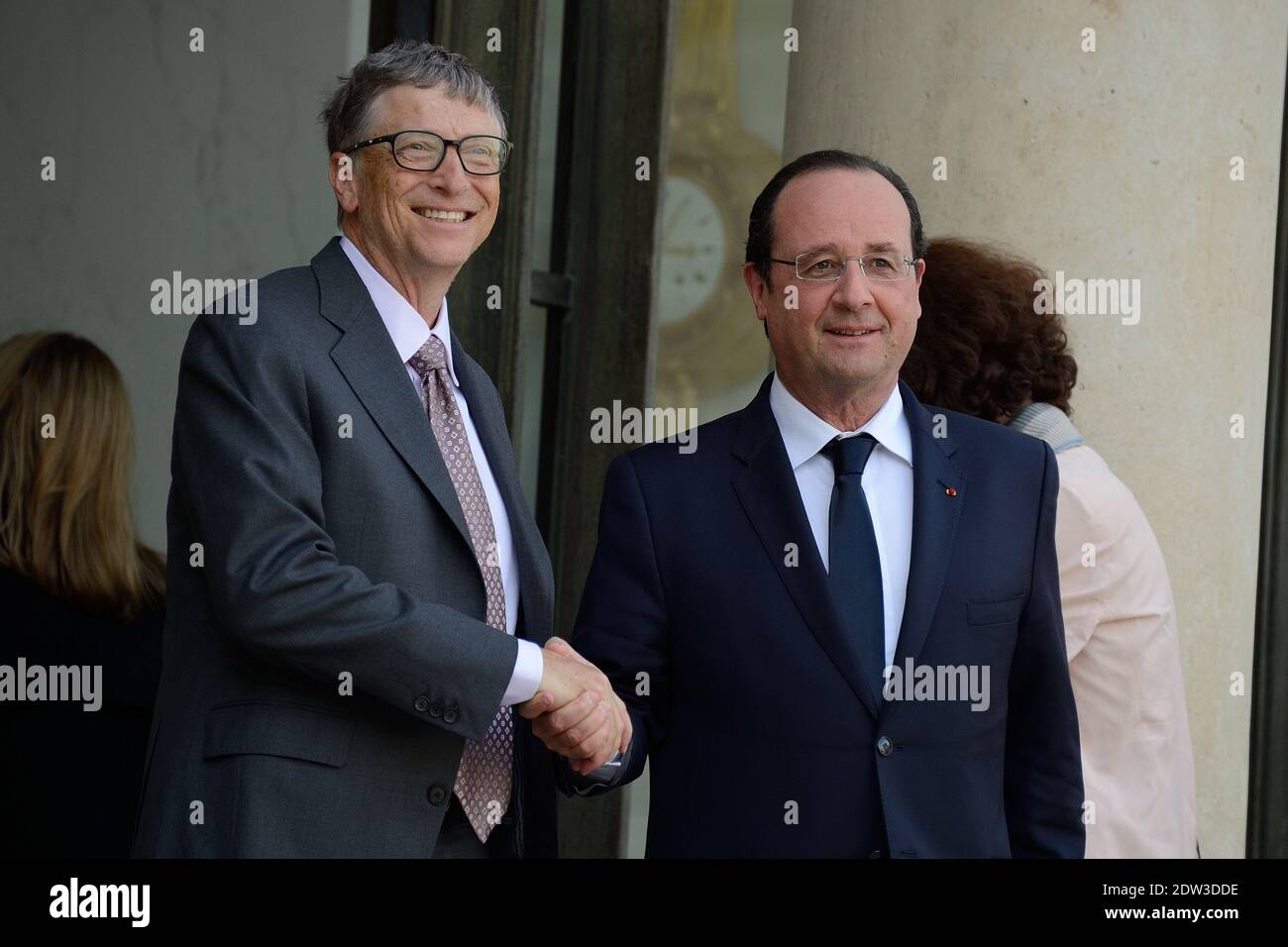 Microsoft founder bill gates paris Banque de photographies et d’images ...