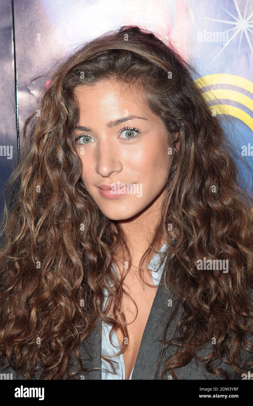 Manon Azem arrive à l'appel-rideau de rendez-vous en Boite qui s'est ...