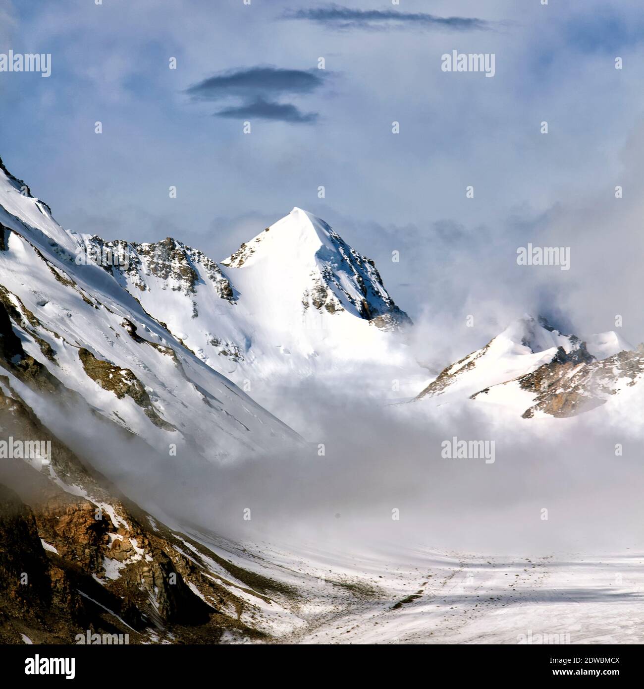Tavan bogd Banque de photographies et d’images à haute résolution - Alamy