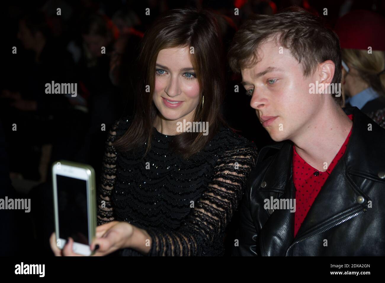 Anna wood and dane dehaan Banque de photographies et d’images à haute résolution - Alamy