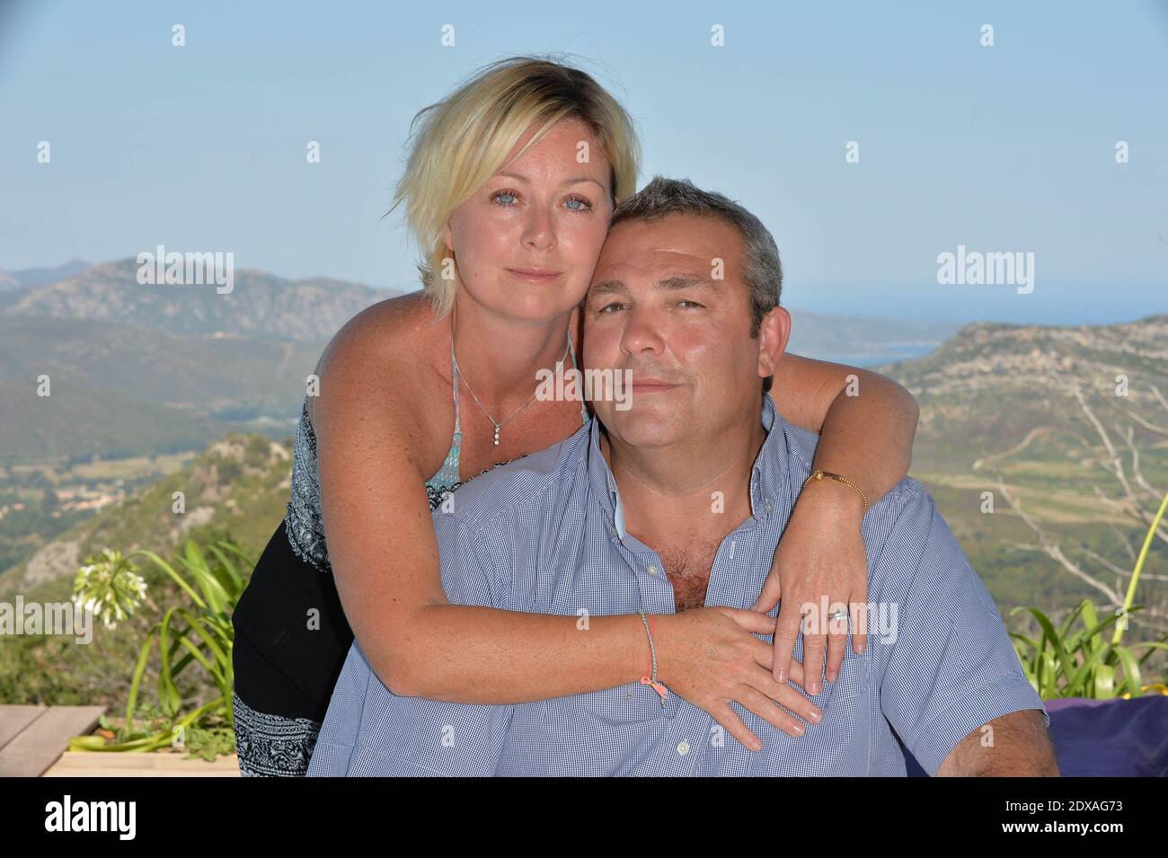 Laurent Gamelon et son épouse lors de la séance photo à Saint-Florent ...