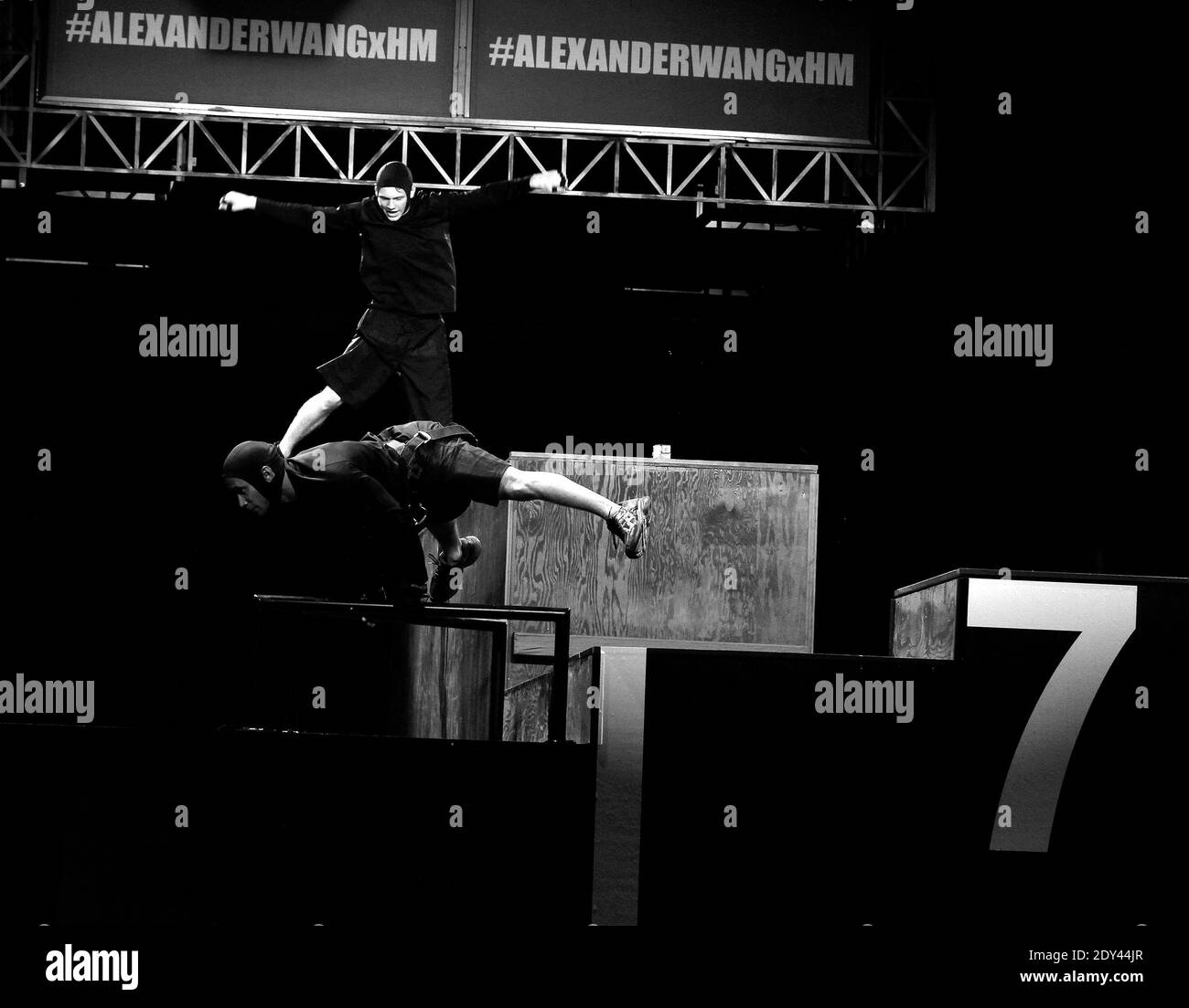 Hennes et mauritz Banque de photographies et d’images à haute ...