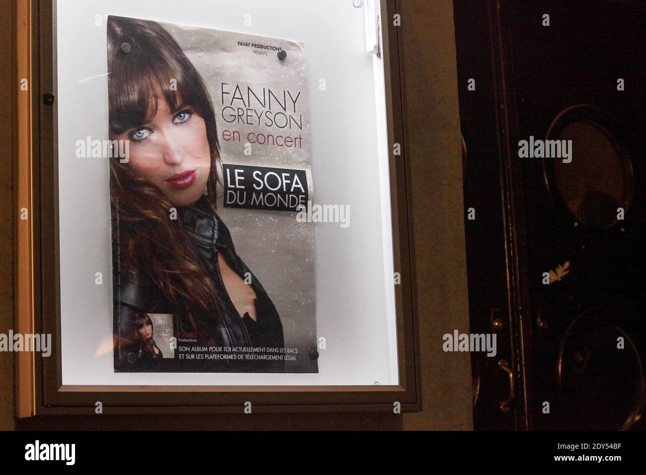 Elsa esnoult paris Banque de photographies et d’images à haute ...