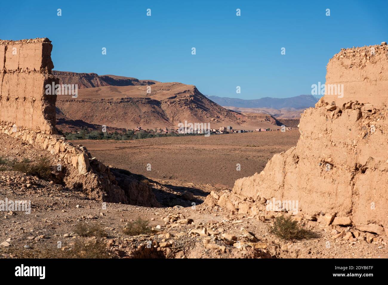 Terrain semi aride maroc Banque de photographies et d’images à haute ...
