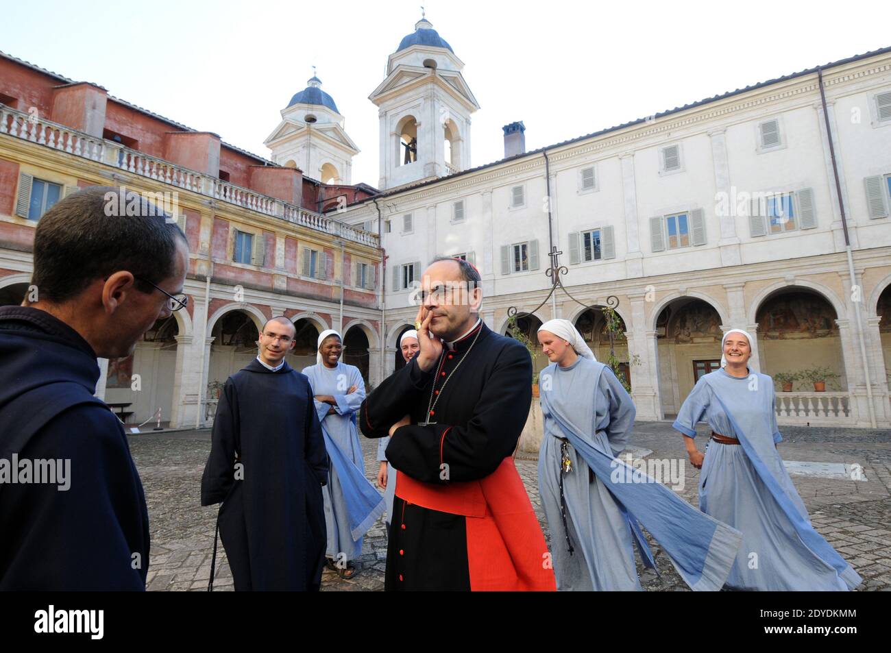 Cardinal philippe barbarin Banque de photographies et d’images à haute ...