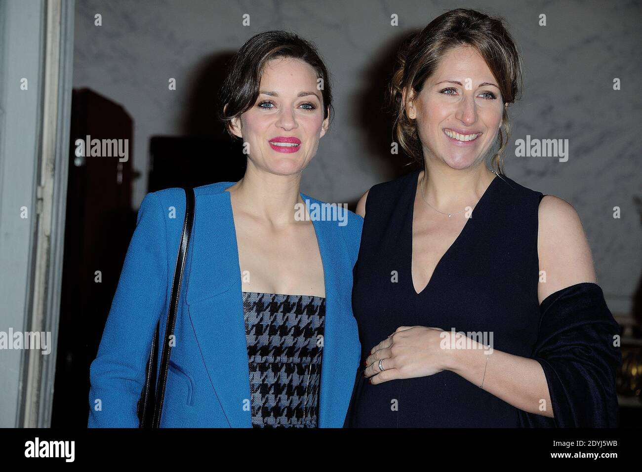 Marion Cotillard et Maud Fontenoy participant au dîner de gala de la ...