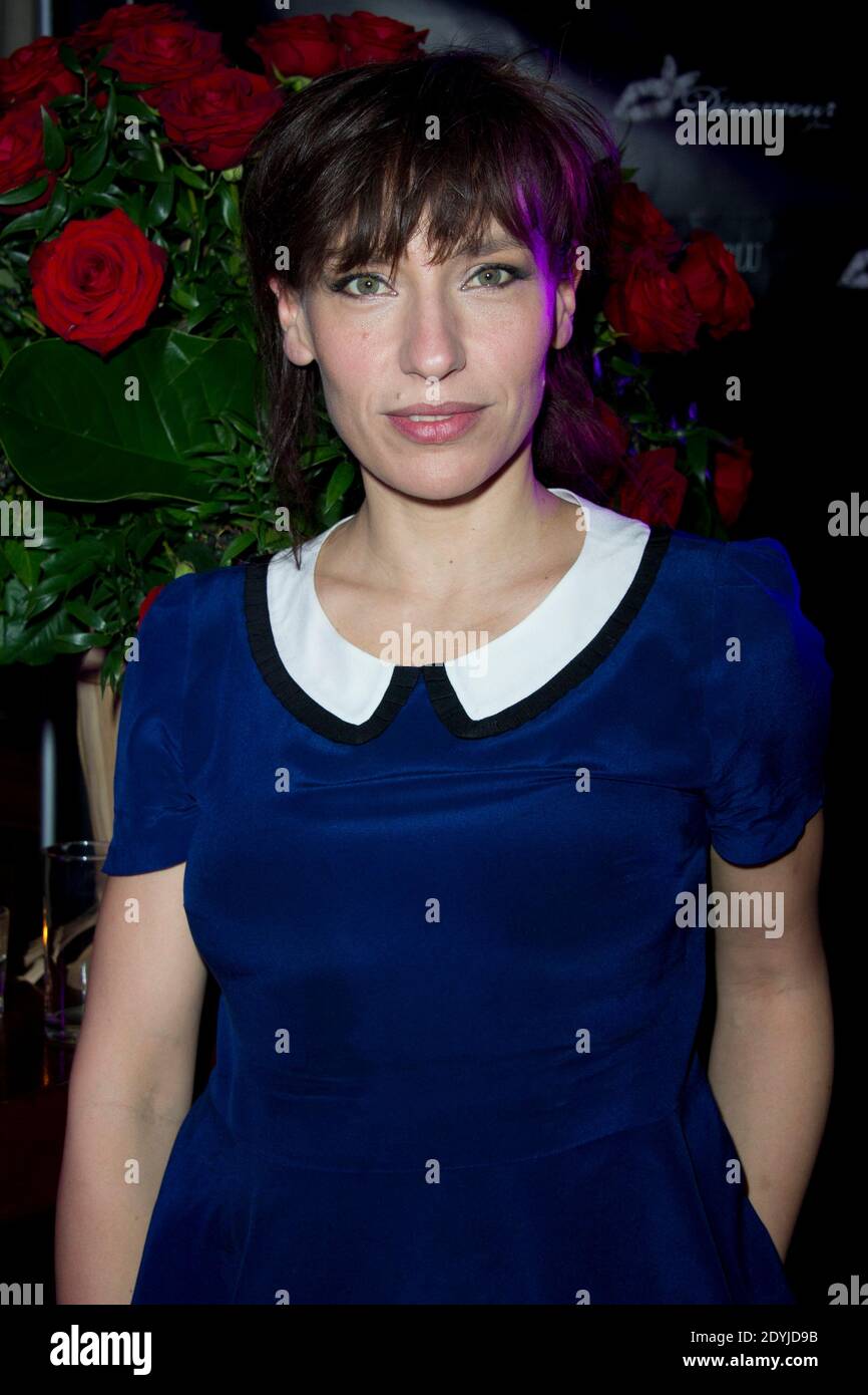 Julie Debazac participe à la soirée de lancement de « l'amour » au ...