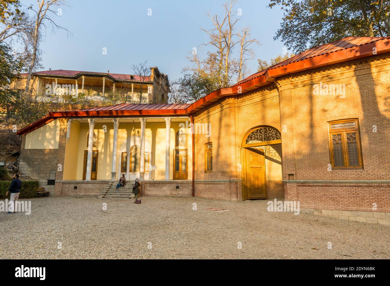 Bâtiment historique du palais rouge Musée des Frères Omidvar dans le ...