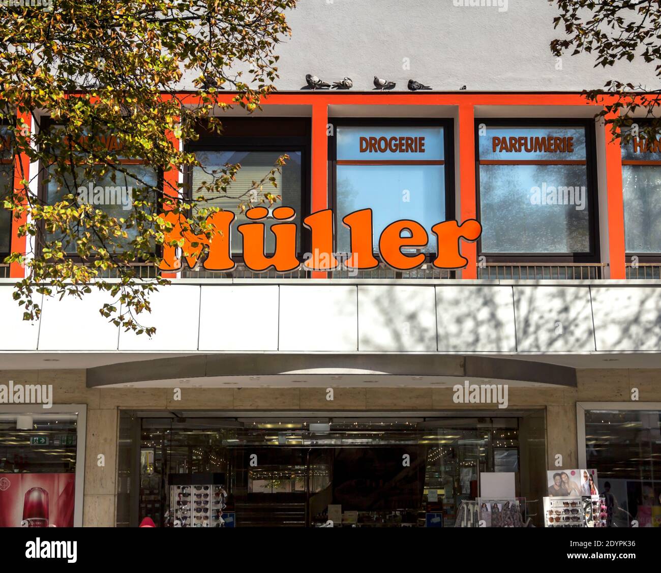 Magasin muller Banque de photographies et d’images à haute résolution ...