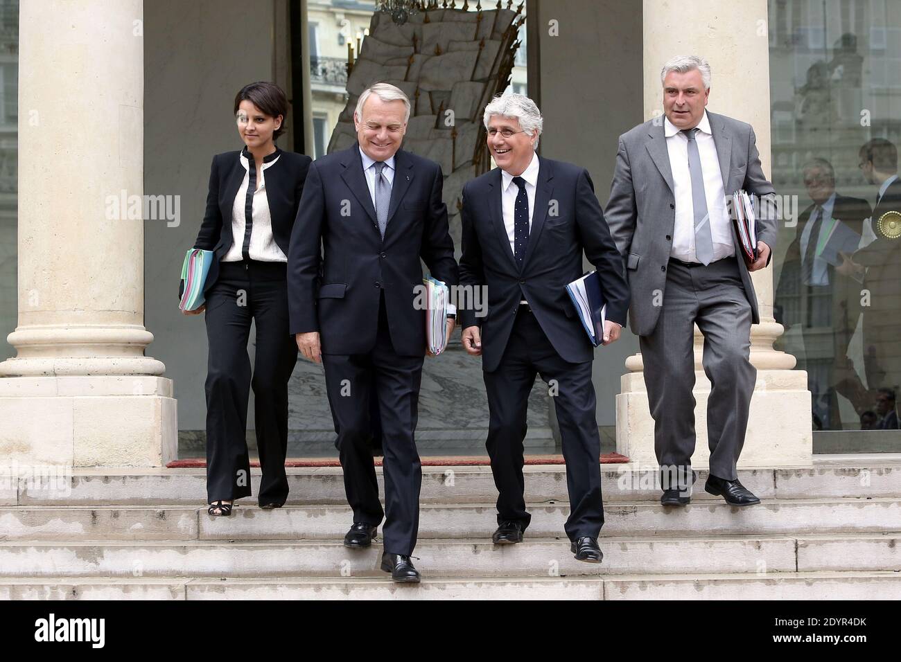 (G-D) Ministre français des droits de la femme et porte-parole du ...
