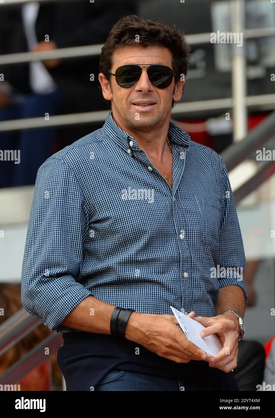 - Patrick Bruel lors de la première Ligue française de football, Paris ...