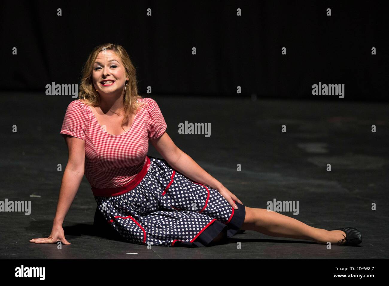 L'humoriste français Constance se produit au Théâtre de Verdure de Nice ...