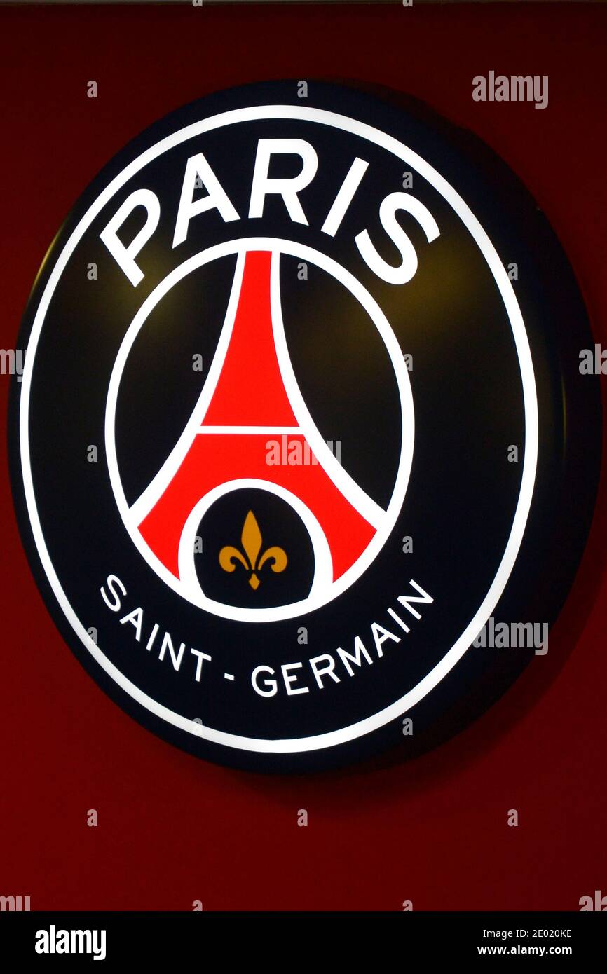 Logo du PSG lors de la coupe de Ligue 1/8 du match final de football ...