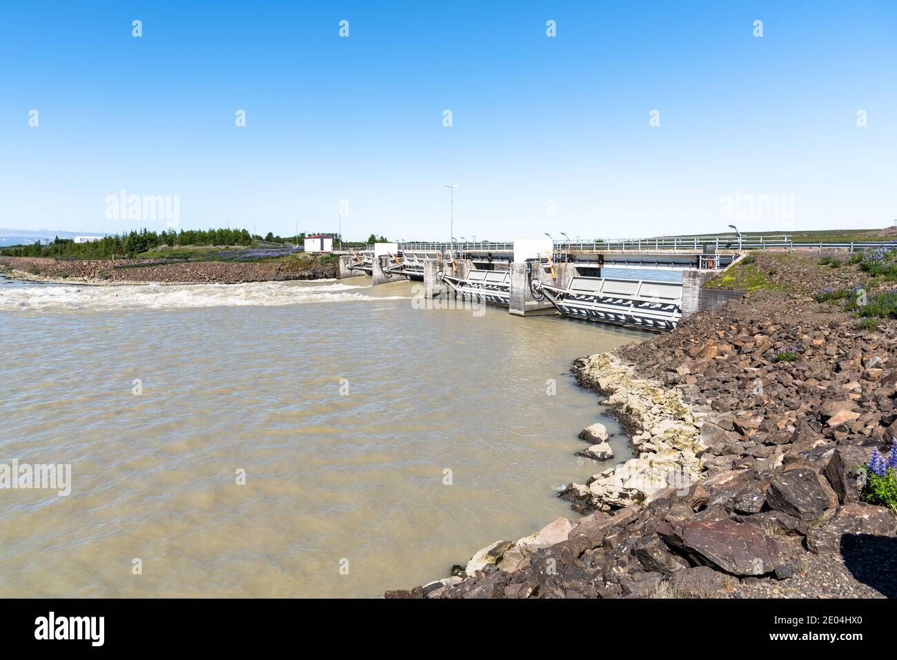 Petit barrage barrage hydroélectrique Banque de photographies et d ...