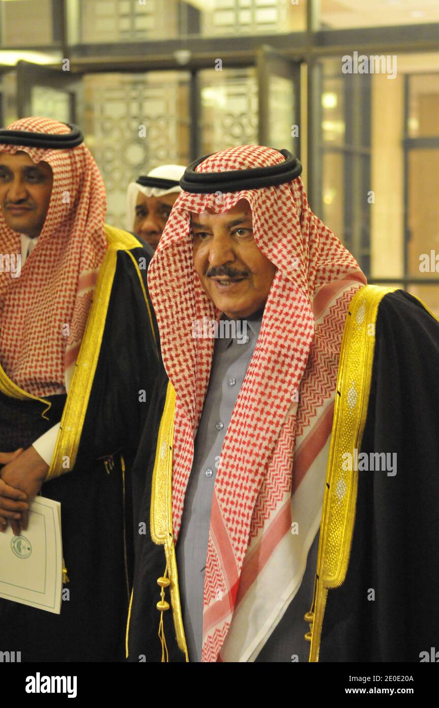 Nayef bin abdulaziz al saud Banque de photographies et d’images à haute ...