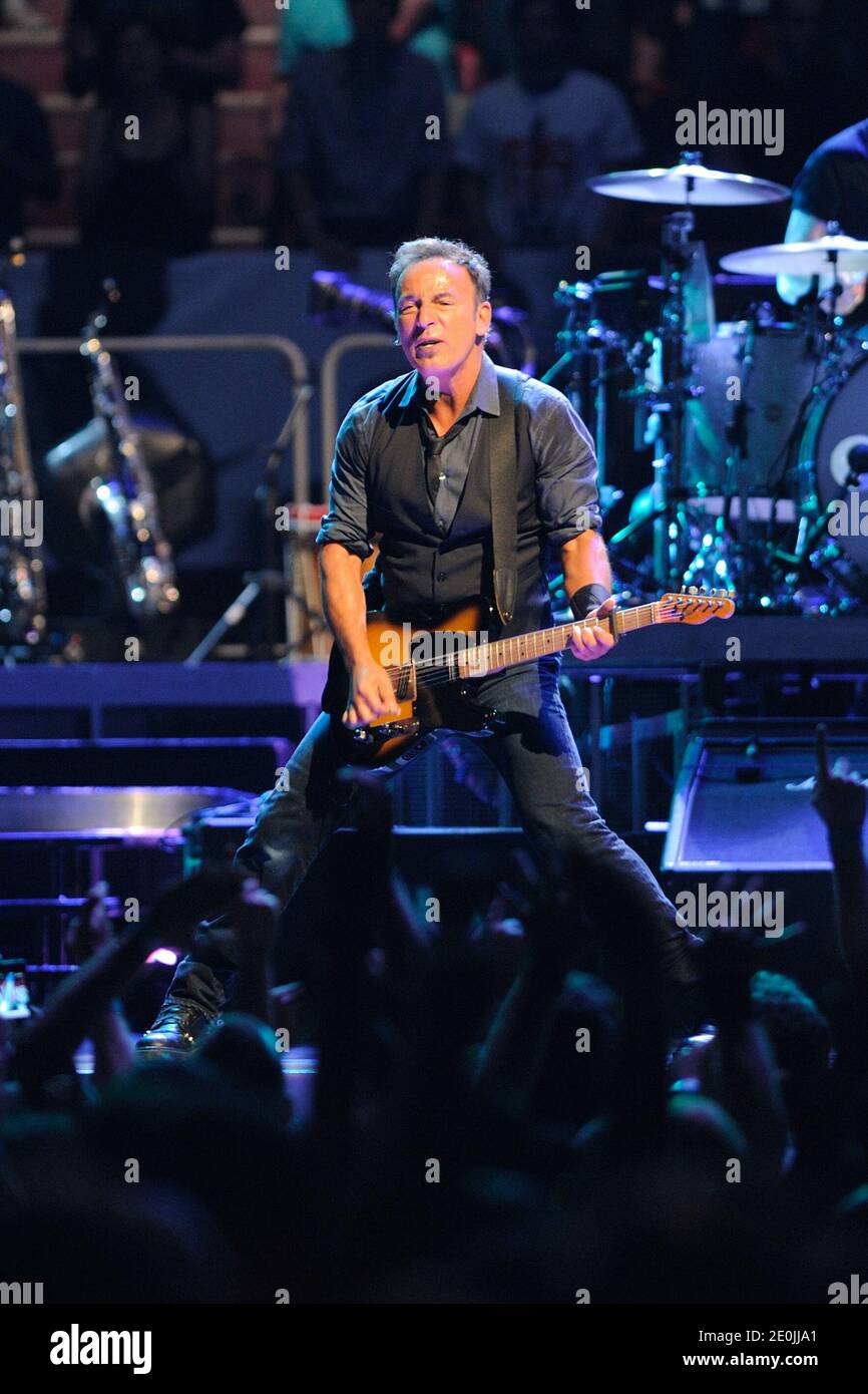 Bruce springsteen france Banque de photographies et d’images à haute ...