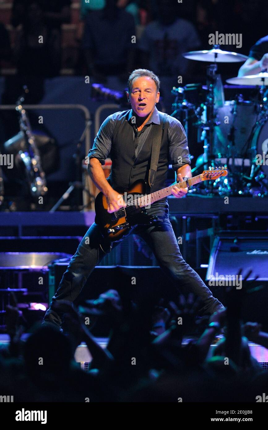 Bruce springsteen france Banque de photographies et d’images à haute ...