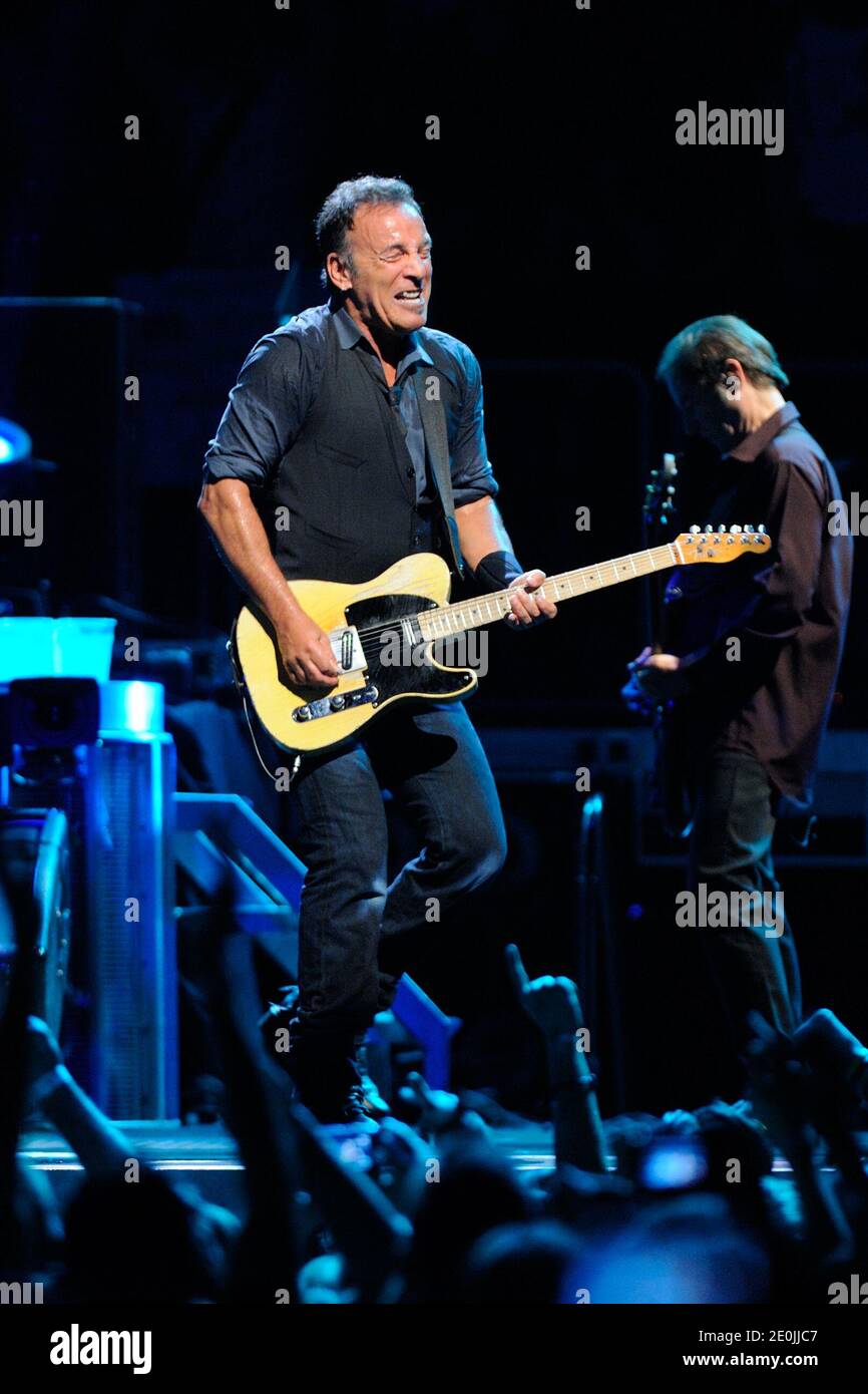 Bruce springsteen france Banque de photographies et d’images à haute ...