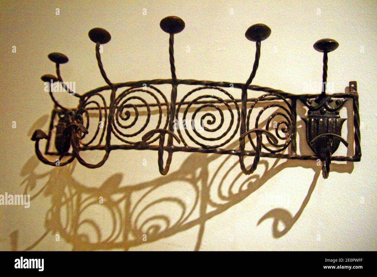 Cintre De Fer Banque d'image et photos - Alamy