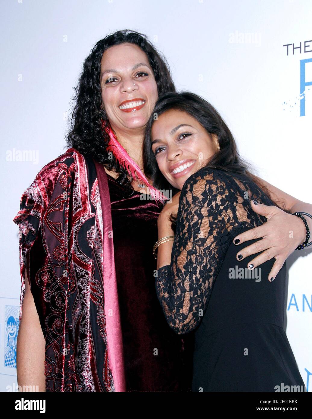 Isabel dawson and rosario dawson Banque de photographies et d’images à ...