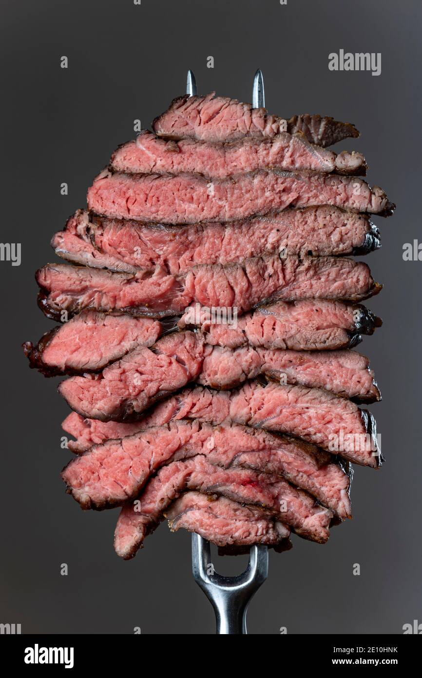 Tranches de viande d'angus noir Banque de photographies et d’images à ...