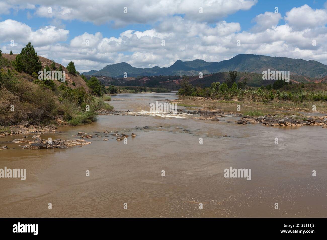 Rivière mangoro Banque de photographies et d’images à haute résolution ...