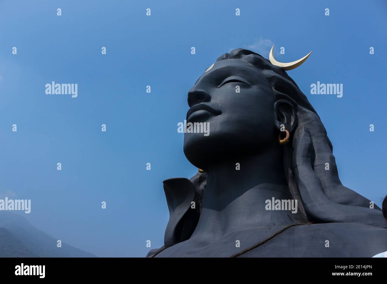 Adiyogi Lord Shiva Statue à Isha Yoga Coimbatore, Tamilnadu, Inde ...