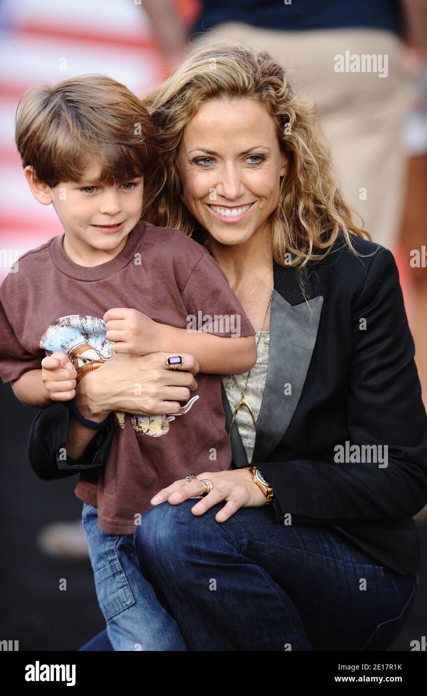 Sheryl crow and wyatt steven crow Banque de photographies et d’images à ...