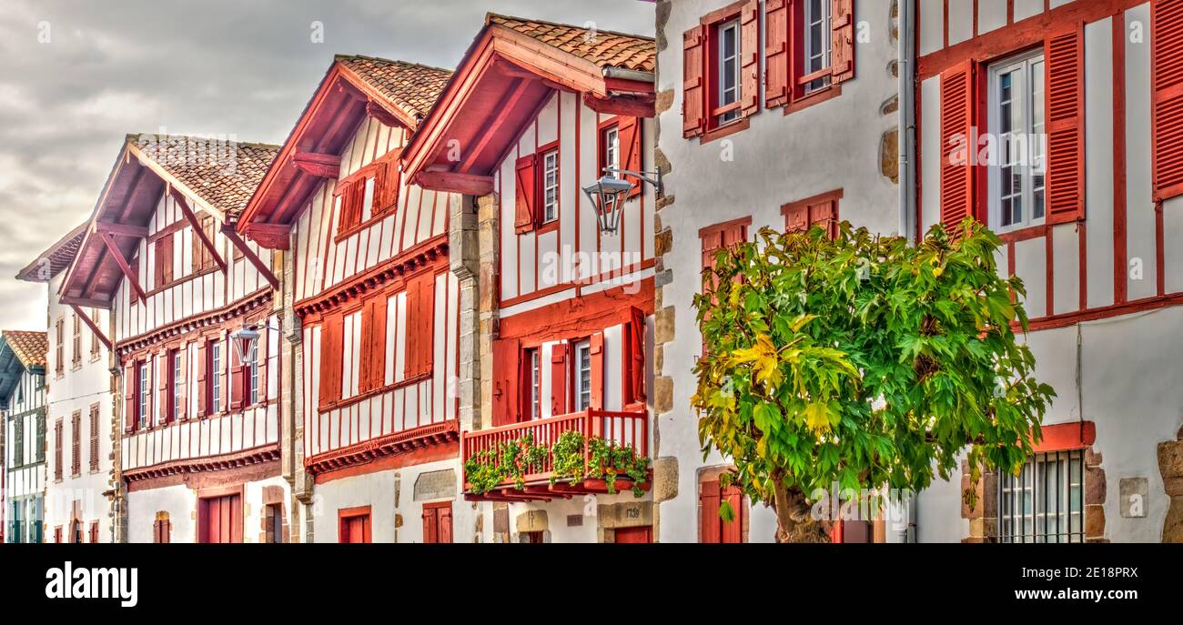 Ainhoa Pays Basque Banque d'image et photos - Alamy