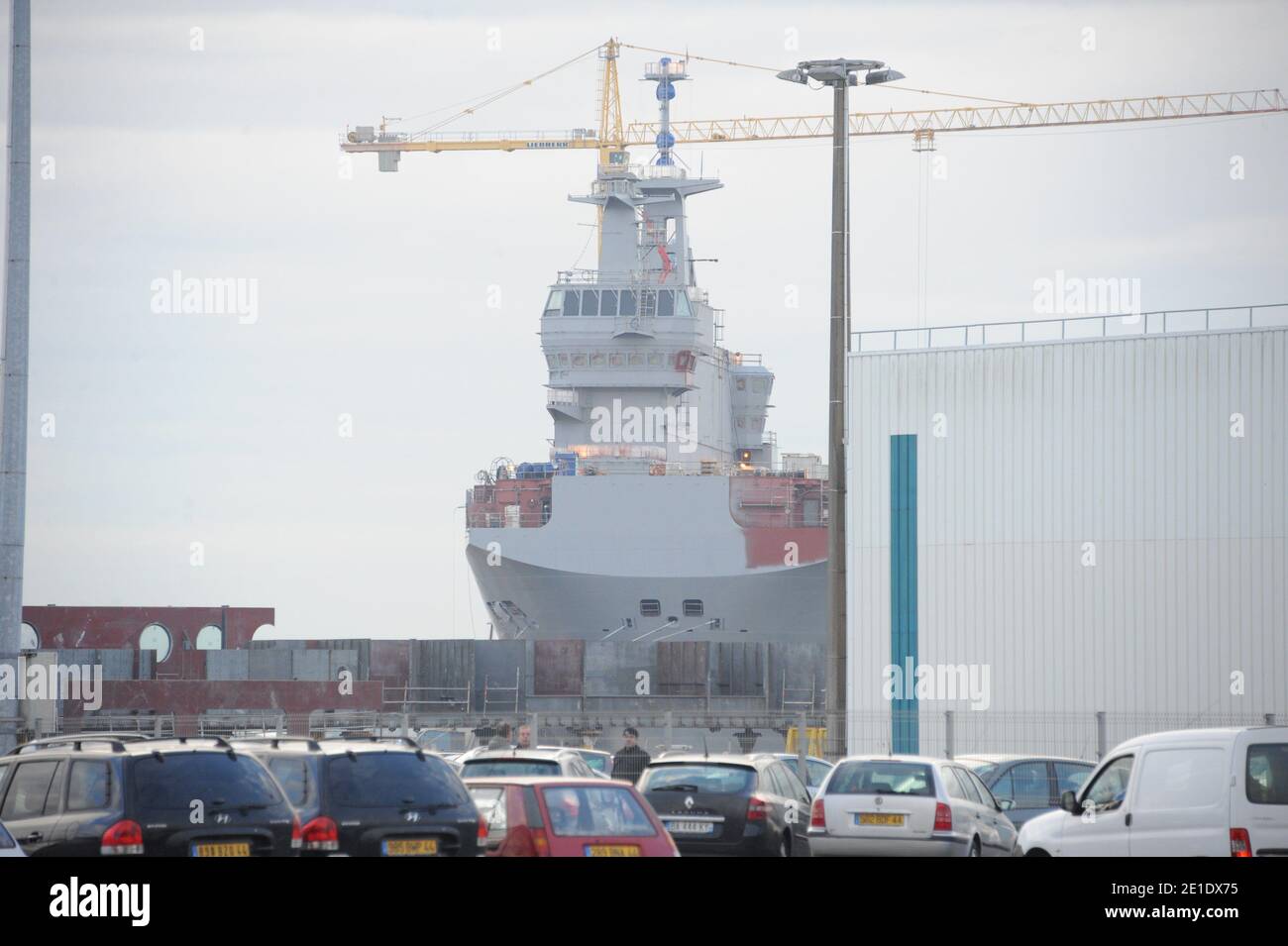 Stx saint nazaire shipyard france Banque de photographies et d’images à ...