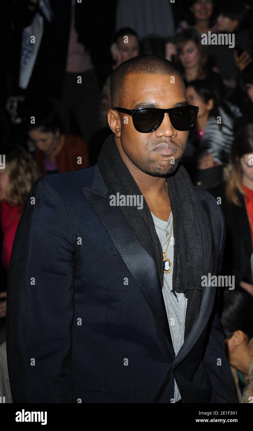 Kanye West assiste au salon Sonia Rykiel prêt à porter automne/hiver ...