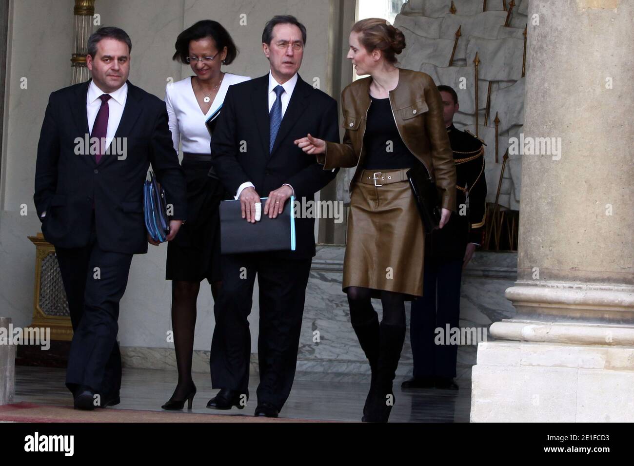 Xavier bertrand et claude gueant Banque de photographies et d’images à ...