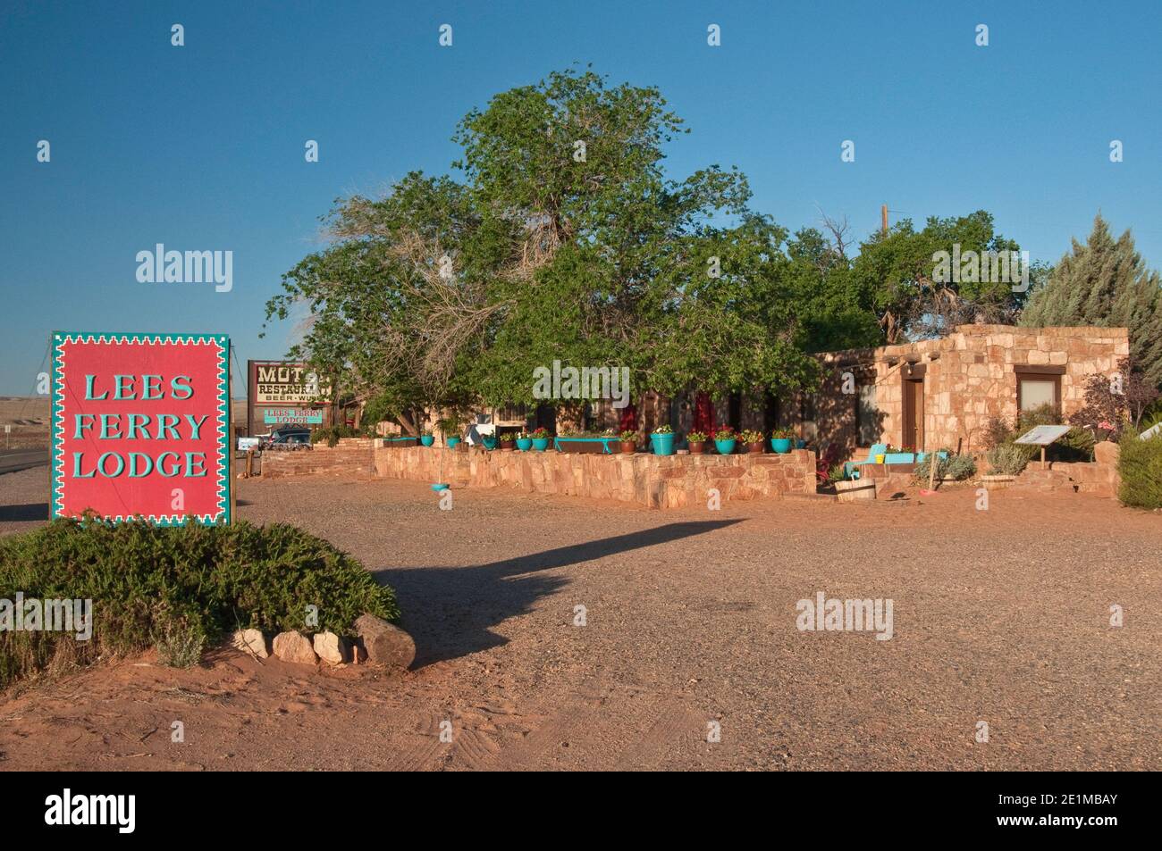 Ancien pavillon de ferry Banque de photographies et d’images à haute ...
